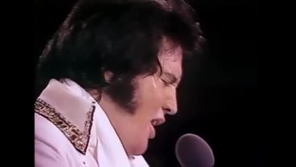 Video: Elvis Presley interpreta "Unchained Melody", durante uno de sus ...
