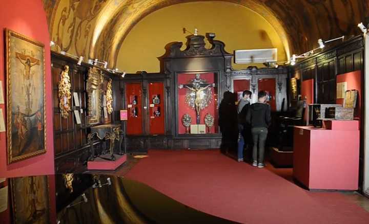 Video: las joyas y rarezas del museo de inodoros más famoso del mundo ...